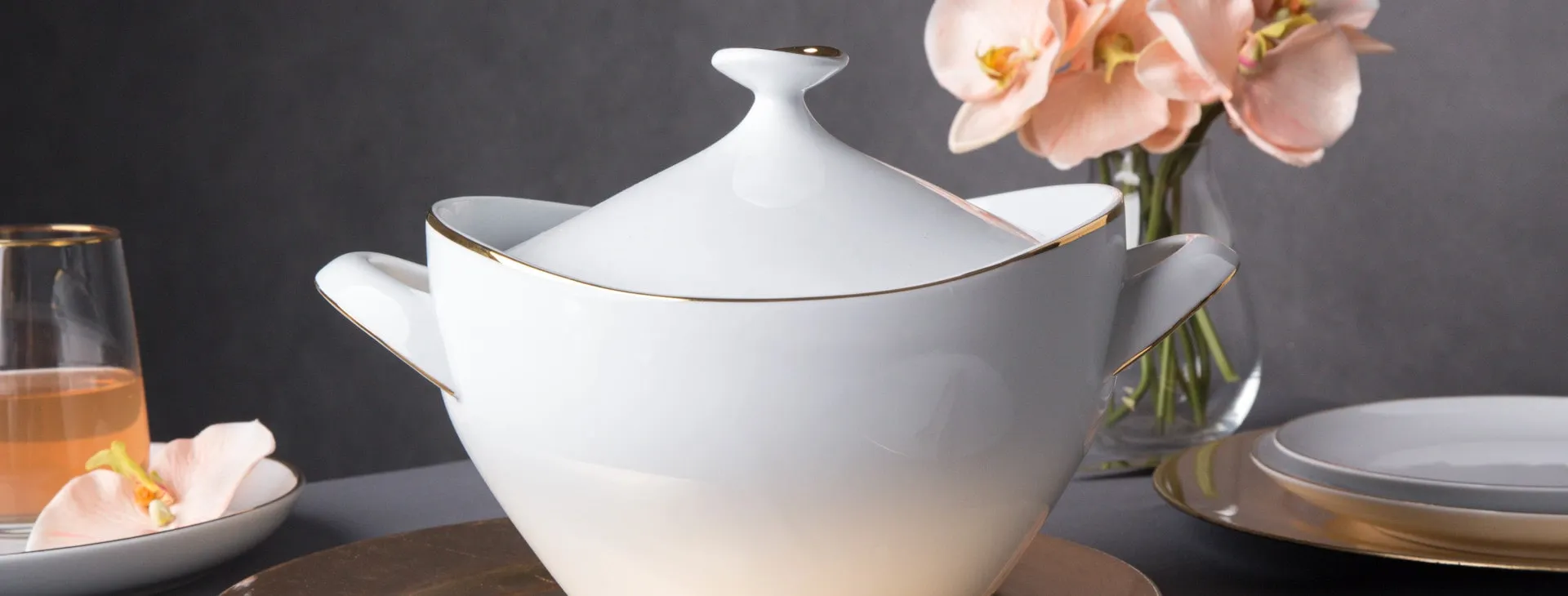 Wazy do zupy porcelanowe – wazy do serwowania zupy - altom.pl