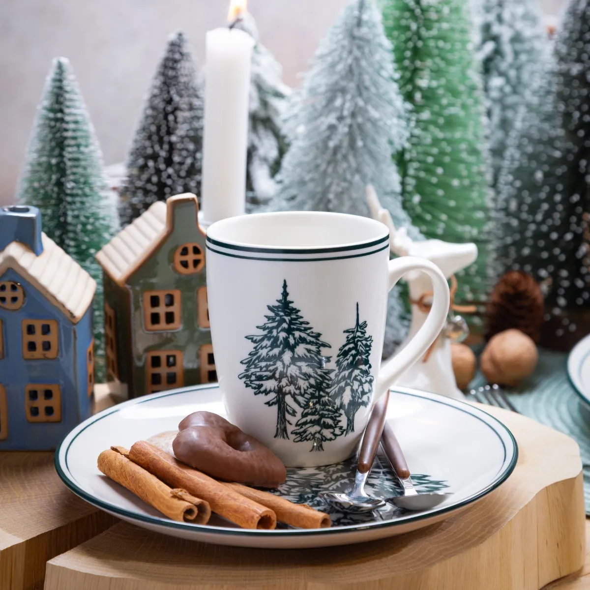 Kubek świąteczny porcelanowy Altom Design Szmaragdowy Las 320 ml - altom.pl