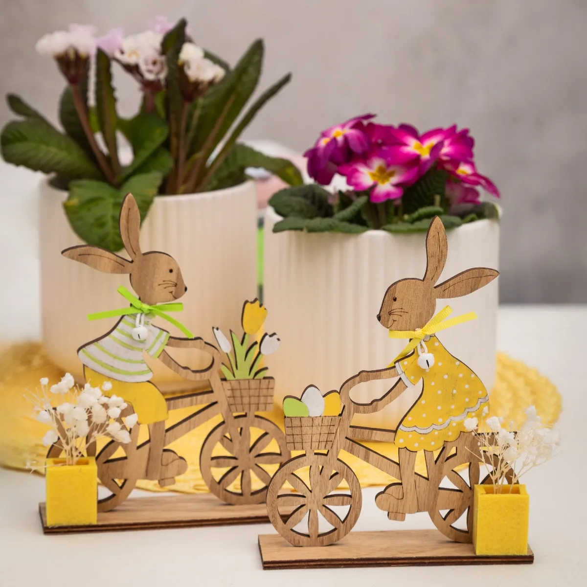 Ozdoba wielkanocna drewniana Altom Design Pan Zając na rowerze żółta 17 ...